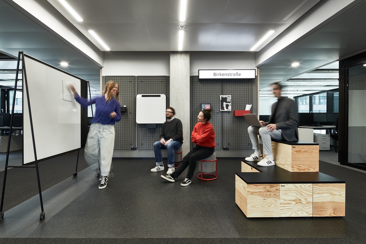 Interactive areas for STRATO AG