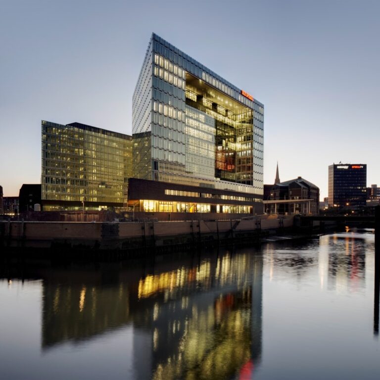 Office landscape & working environment since 1956 - combine Consulting