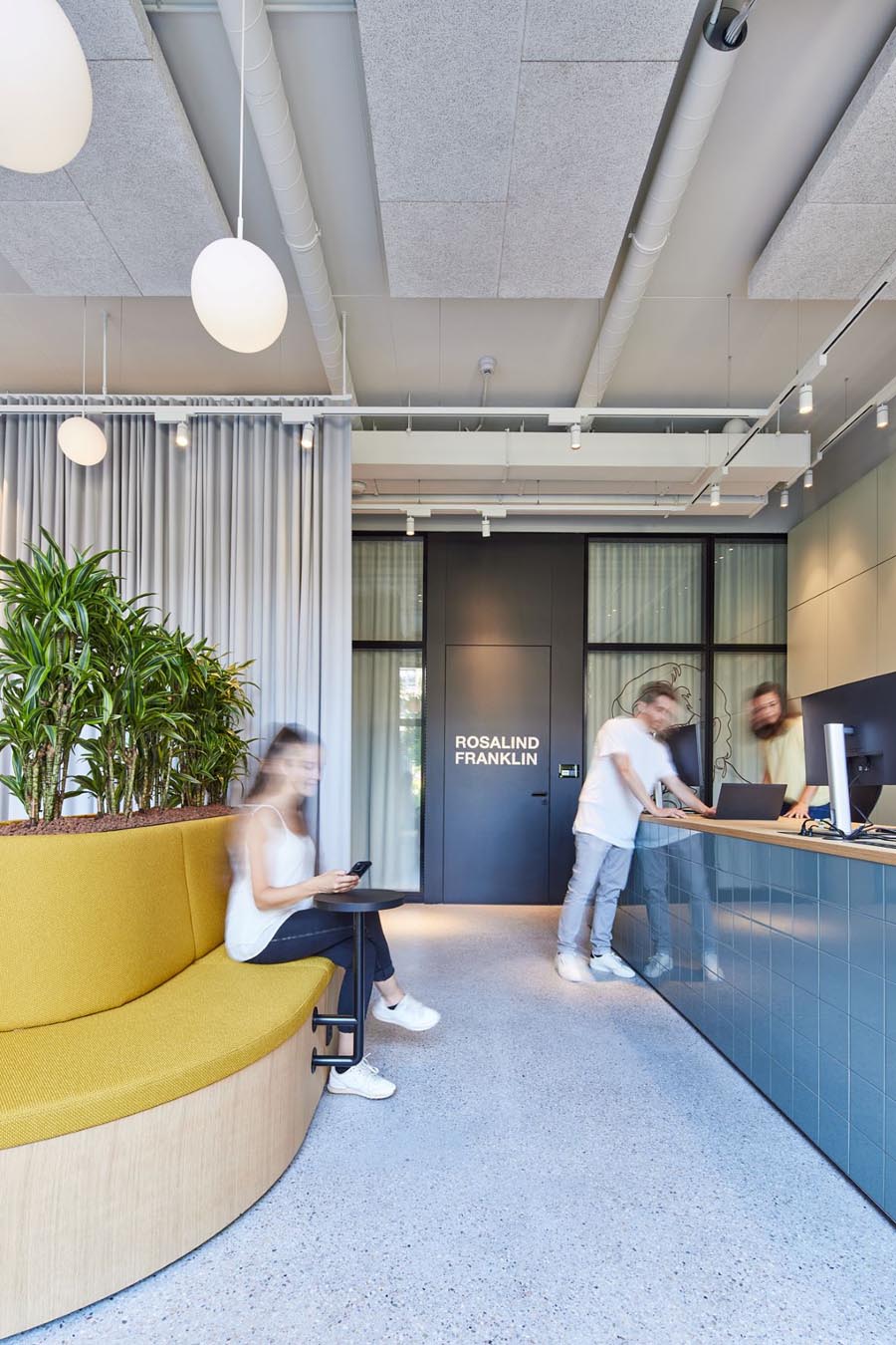 AstraZeneca, Hamburg | New office design - combine Consulting